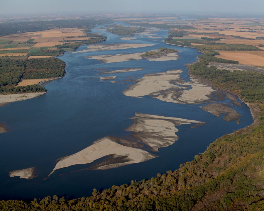 Corps Of Engineers Set To Spray Herbicide On River Sandbars To Aid ...