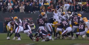 Packers Edge Bears 20-19 After Late Field Goal Block – [your]NEWS