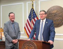 South Dakota’s Newest Lt Governor Gets Sworn Into Office – [your]NEWS