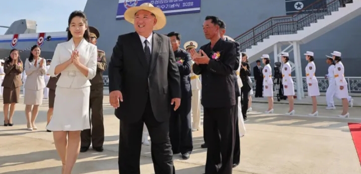 North Korea Relaunches 5,000-Ton Destroyer Weeks After Embarrassing ...