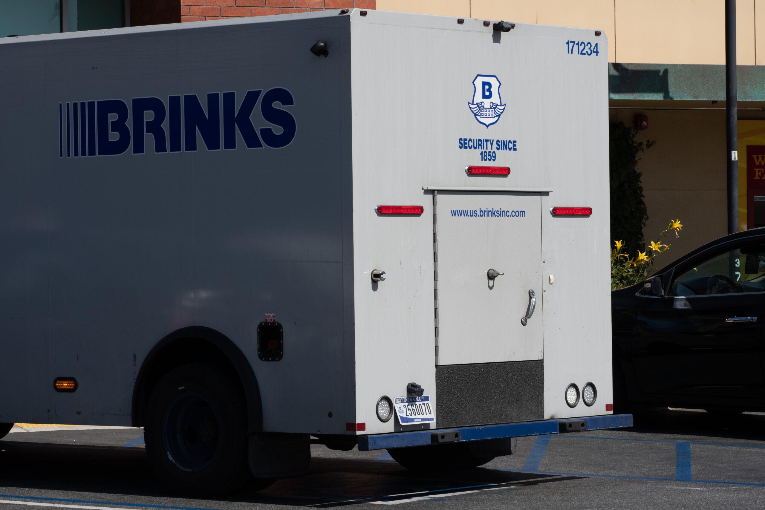 Seven California Men Indicted in $100 Million Brinks Jewelry Heist ...