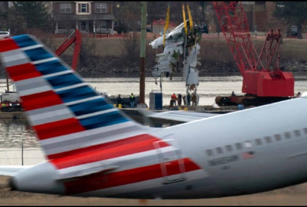 Families Sue Government and Airlines Over Deadly Mid-Air Collision in ...