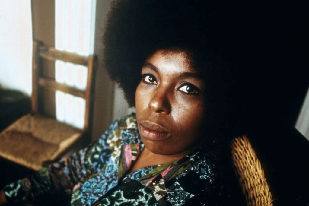 Robin Roberts’ Honorable Mission: The Roberta Flack Film & Documentary ...