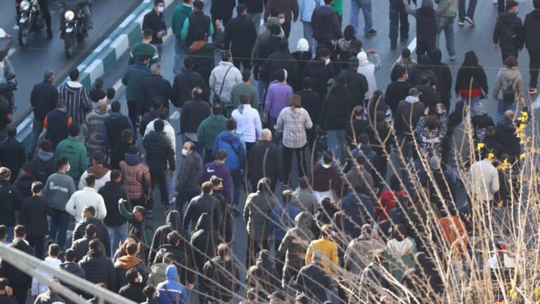 Pompeo Signals Foreign Intelligence Role as Iran Protests Escalate ...