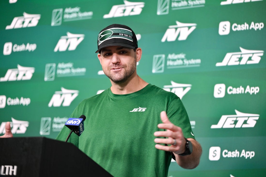 Reports: Jets, OC Tanner Engstrand part ways – [your]NEWS