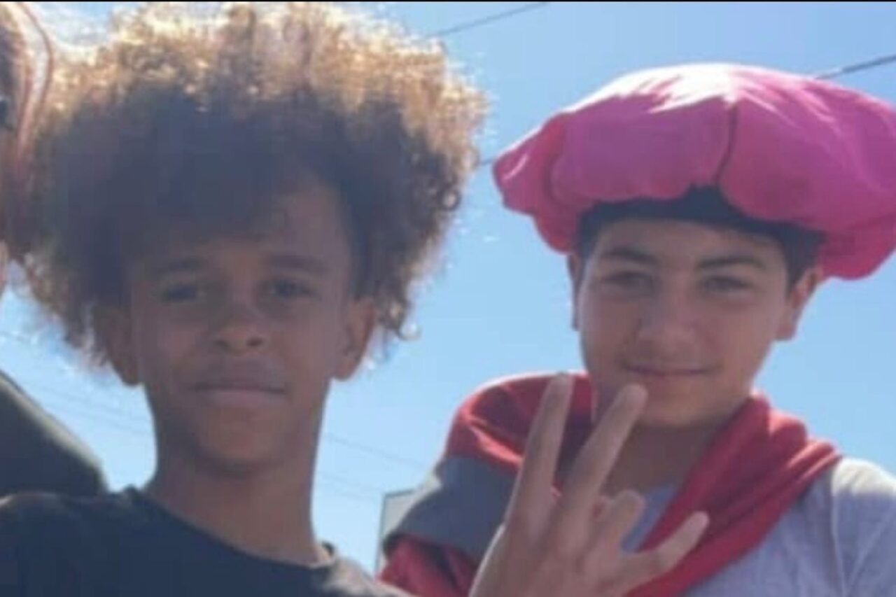Two Best Friends, Both 14, Die After Sand Hole Collapse at Florida Park ...