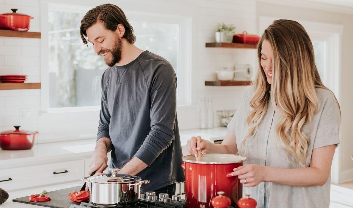 Home Cooking Revolution: How 2026 is Transforming Our Kitchens – [your]NEWS