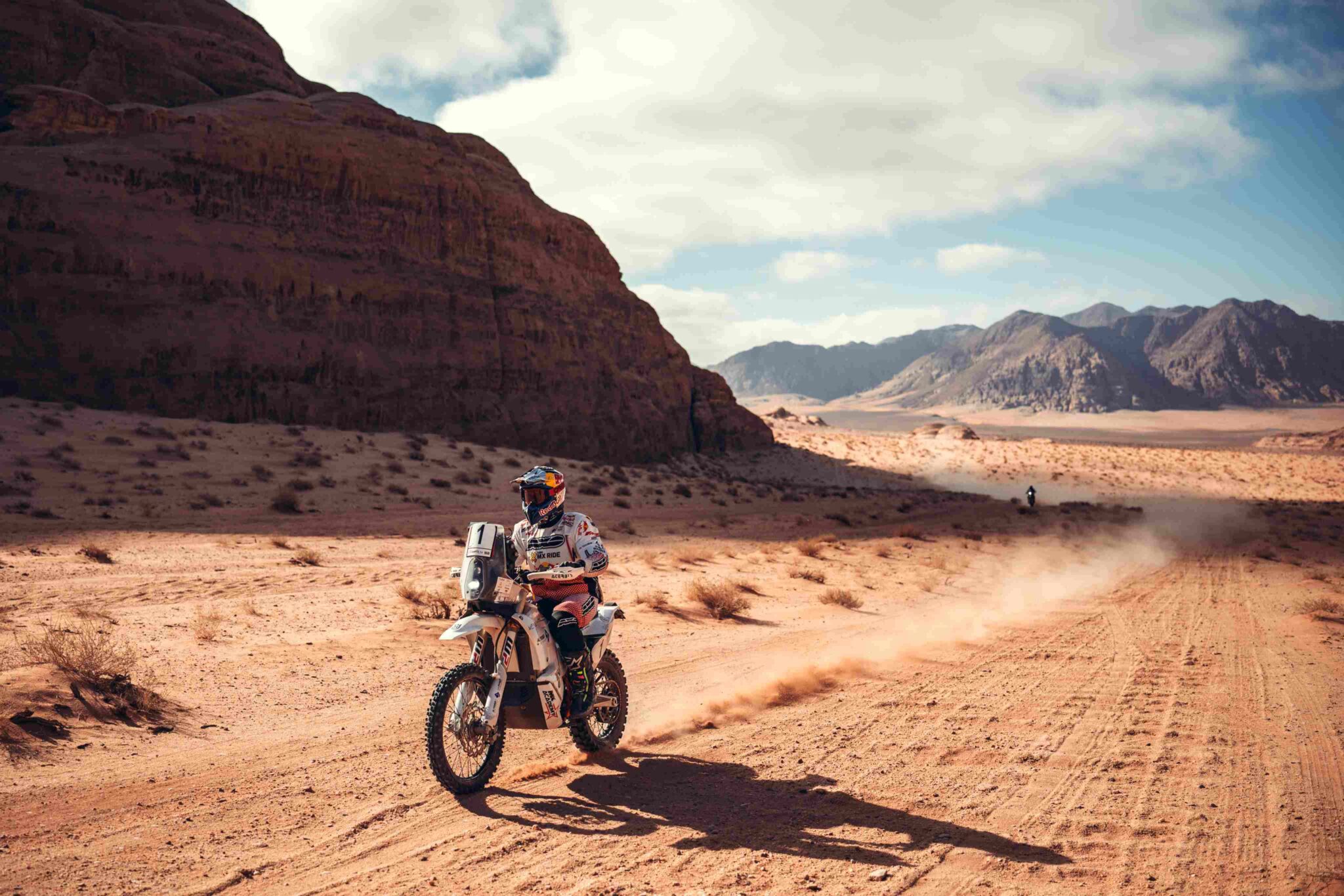 JORDAN BAJA HAS LIFT OFF THROUGH WADI RUM’S MARS-LIKE TERRAIN IN MID ...