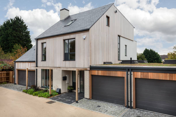 The Spatial Intelligence of Oak Garages with Rooms Above in High-Value ...