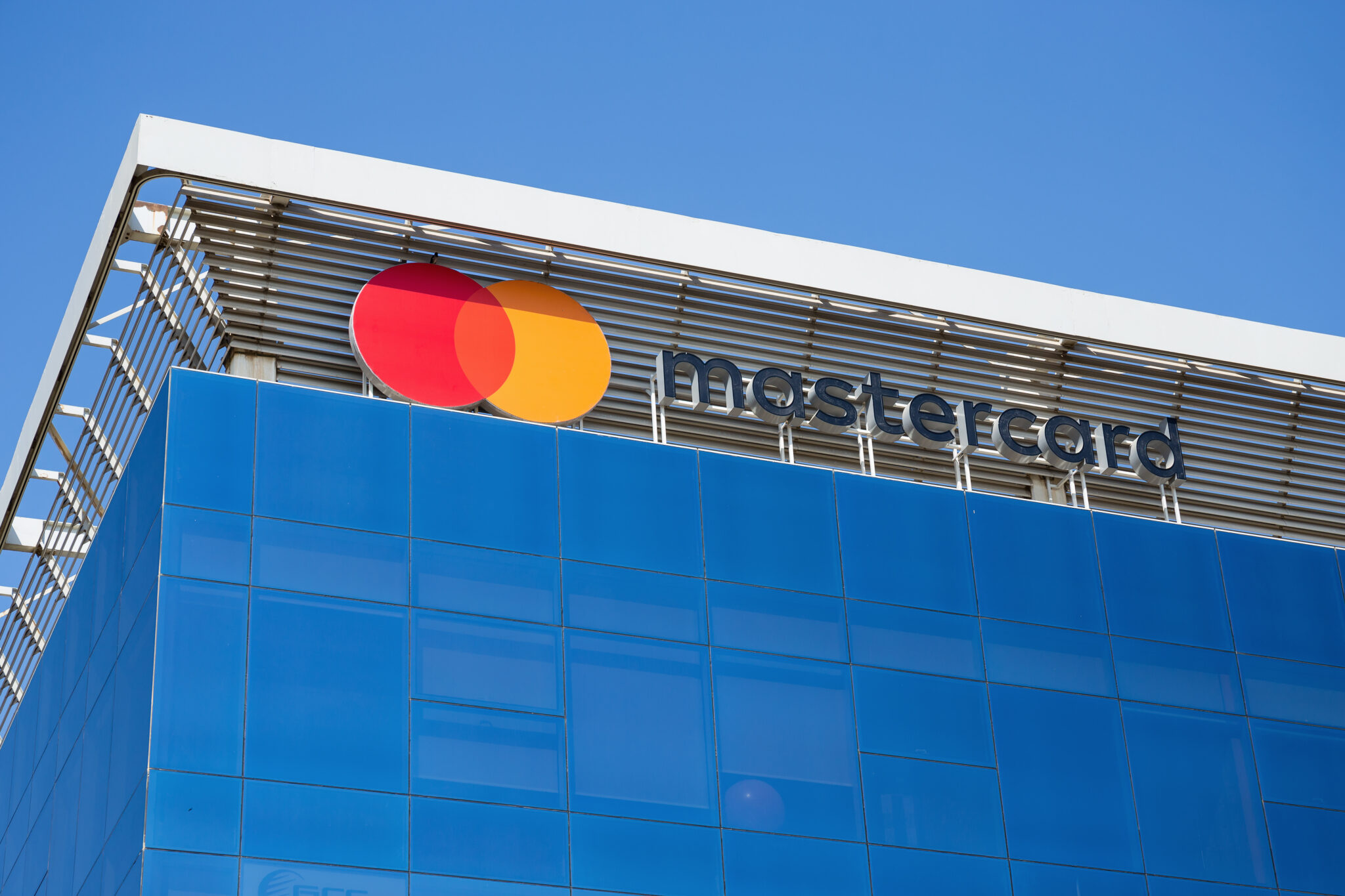 Mastercard, Dow Announce New Layoffs as Corporate Job Cuts Continue ...