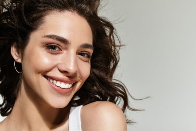 8 Social Norms That Pressure Women to Ignore Discomfort – [your]NEWS