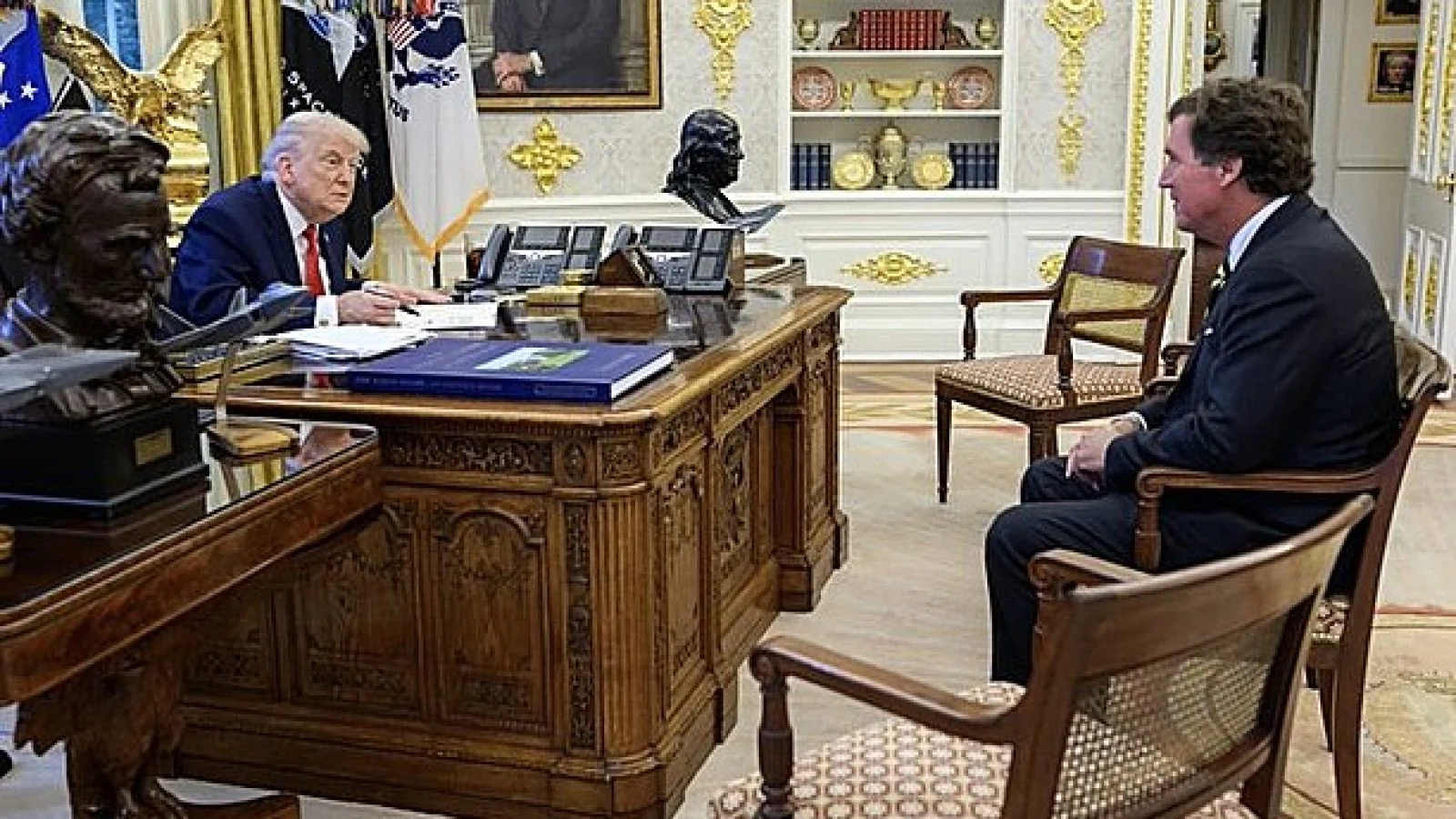 Tucker Carlson Meets Trump, Rubio in Oval Office Amid Iran Tensions ...
