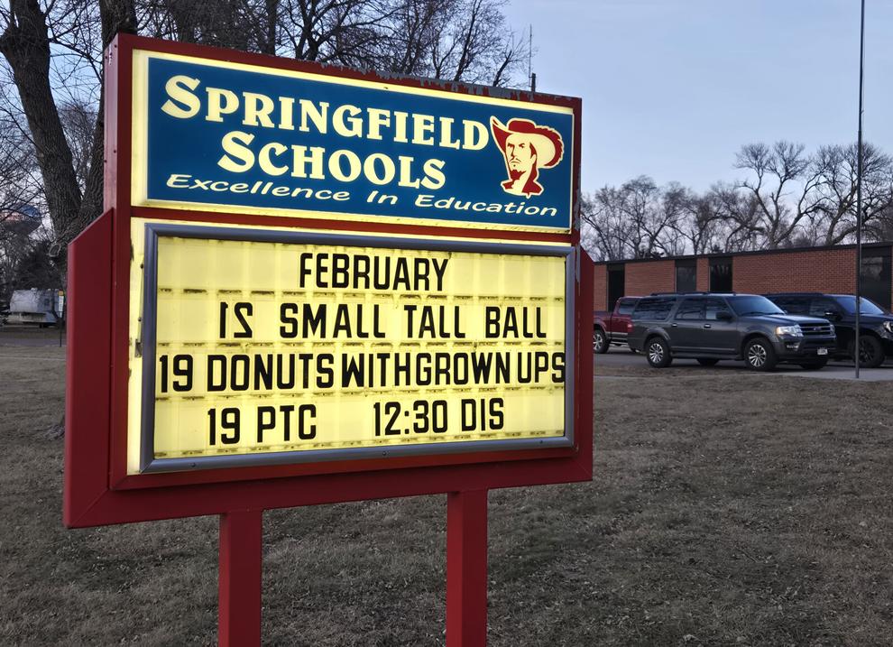 Springfield Residents Urge Bon Homme School Board Not To Close ...