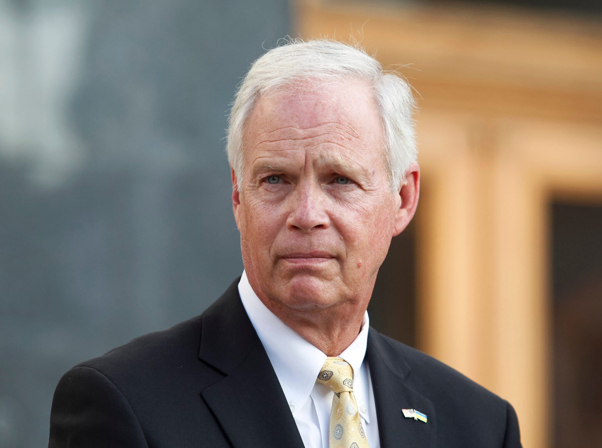 Bombshell Senate Report Alleges Federal Health Officials Withheld Early ...