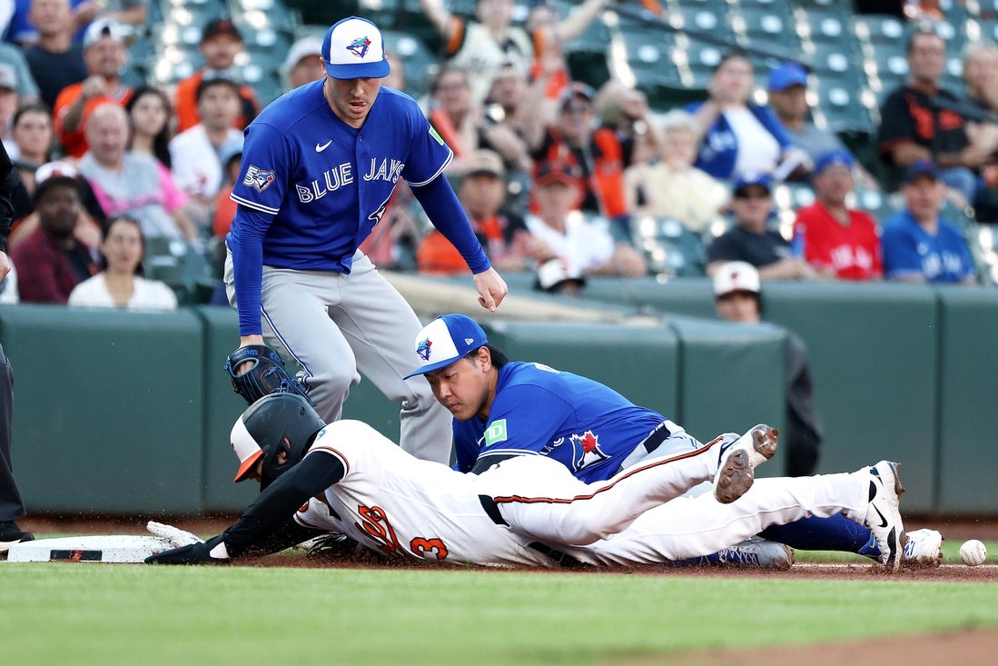 Bases-loaded walk sends Blue Jays to victory over Orioles – [your]NEWS
