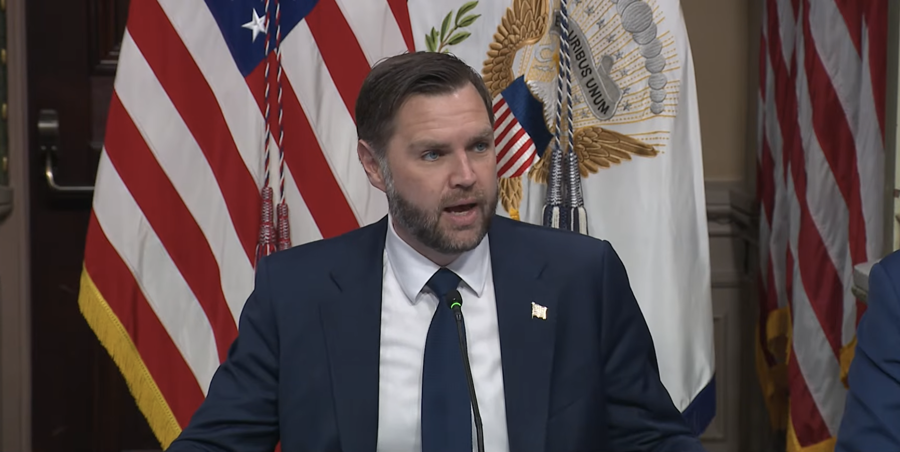WATCH: Vance Leads White House Anti-Fraud Roundtable With State ...