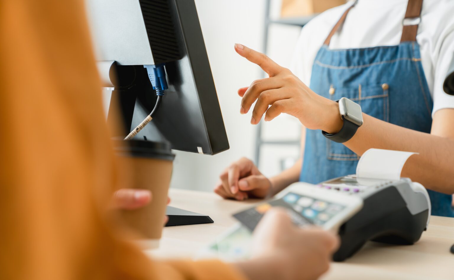 May Retail Sales Rise 0.9% as Shoppers Spend More Amid Lower Gas Prices ...